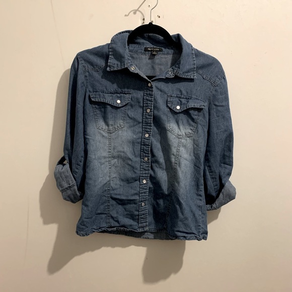 New Look | Tops | New Look Jean Style Button Down | Poshmark